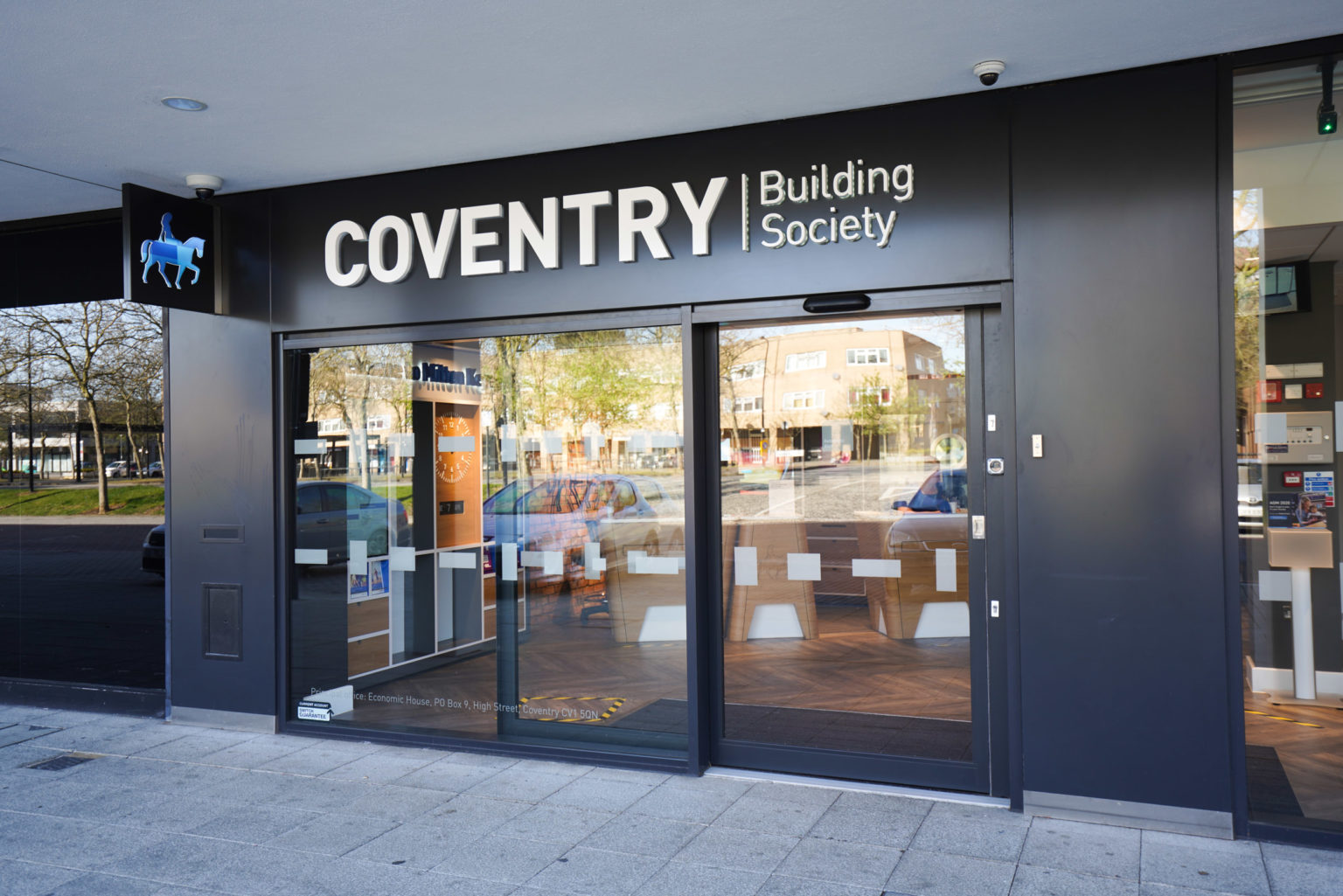 Tray Signs & Aluminium Tray Signs | Sign Makers Sign Systems UK